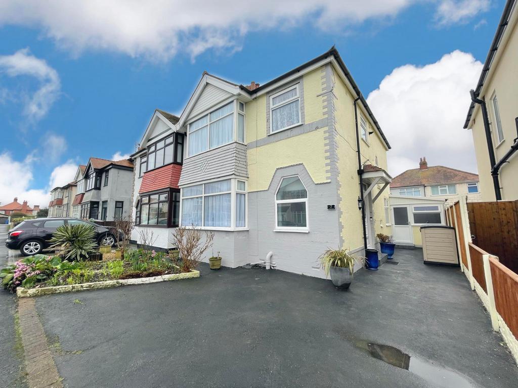 Clegg Avenue, Cleveleys FY5 4 bed semi-detached house - £185,000