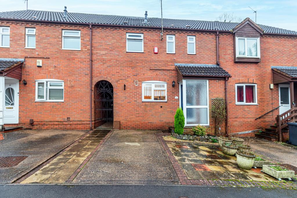 Haresfield Close, Redditch, B97 4PP 2 bed terraced house - £185,000