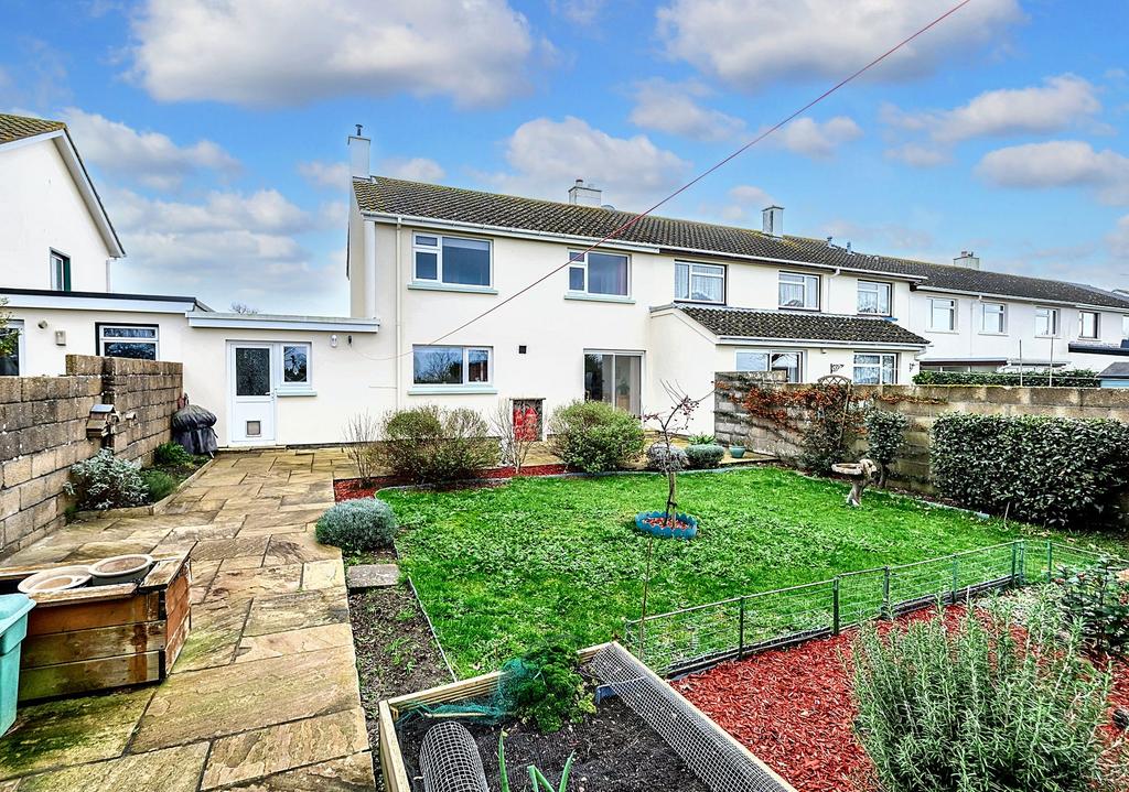 St. Peter, Jersey JE3 3 bed semi-detached house - £765,000