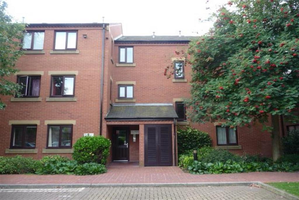 Chantrell Court, LS2 1 bed apartment - £750 pcm (£173 pw)