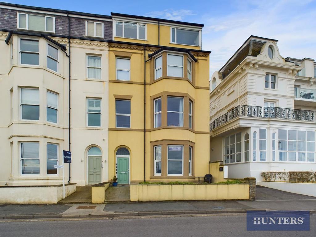 The Beach, Filey 2 bed apartment - £210,000