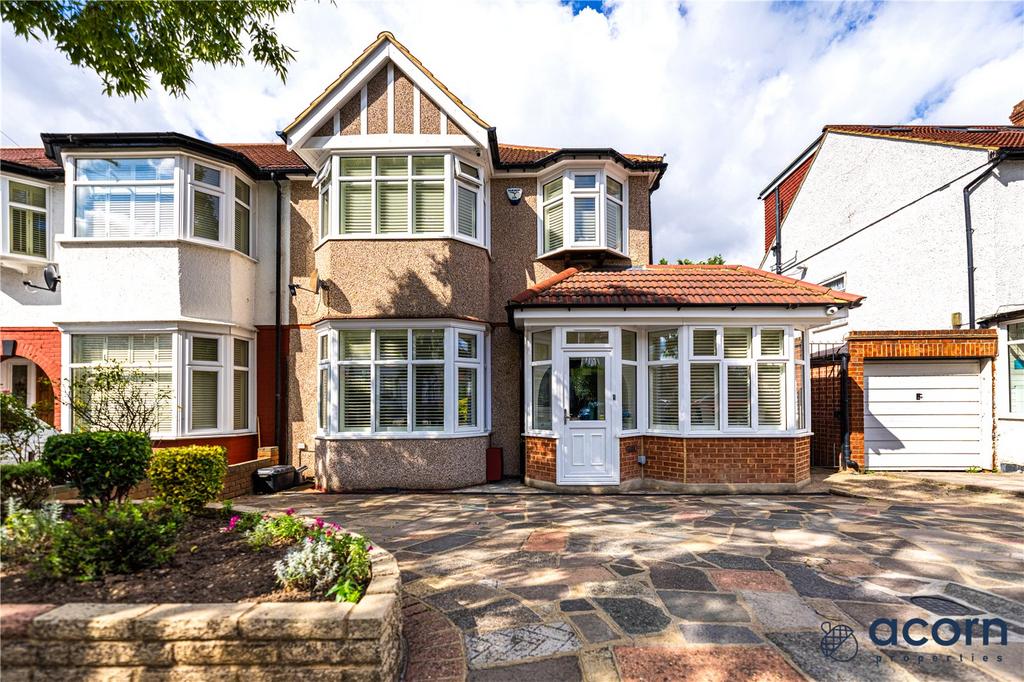 Colin Gardens, London NW9 4 bed end of terrace house - £725,000