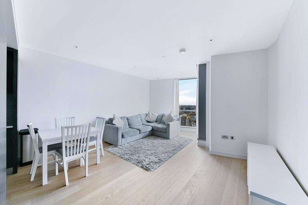 Charrington Tower, New Providence... 1 bed apartment - £2,349 pcm (£542 pw)