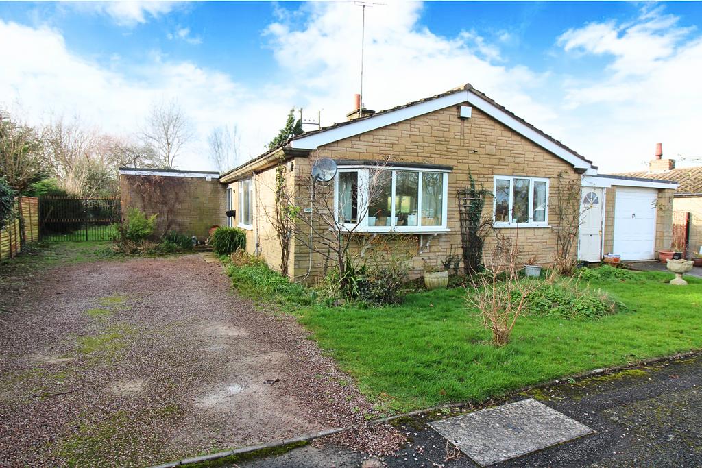The Green, Pinvin WR10 3 bed bungalow for sale - £335,000
