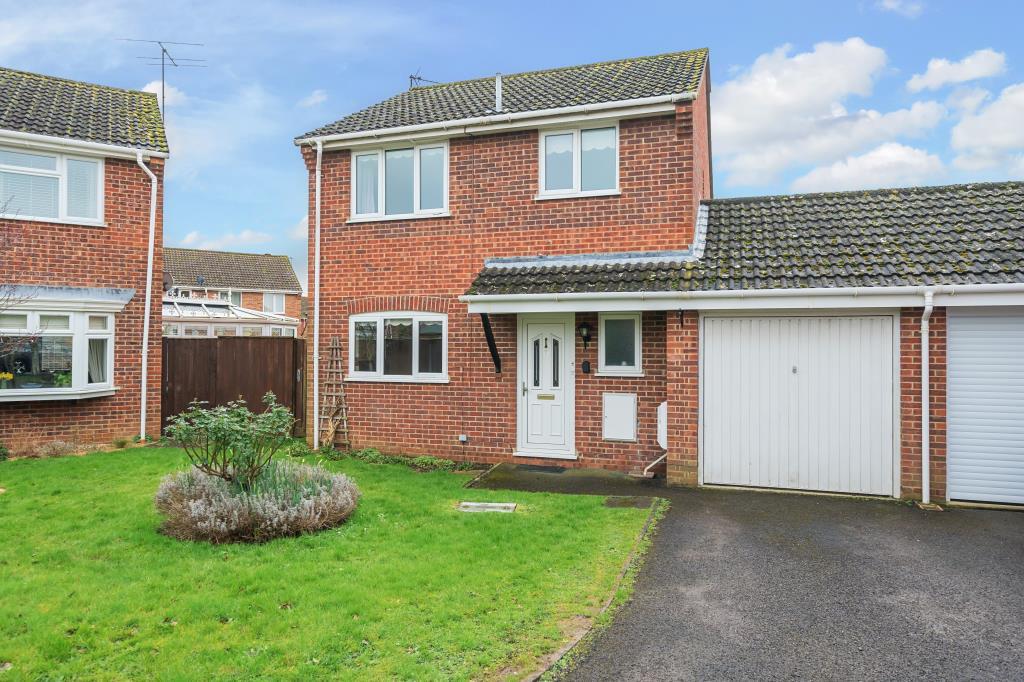 Thatcham, Berkshire, RG19 3 bed detached house - £400,000