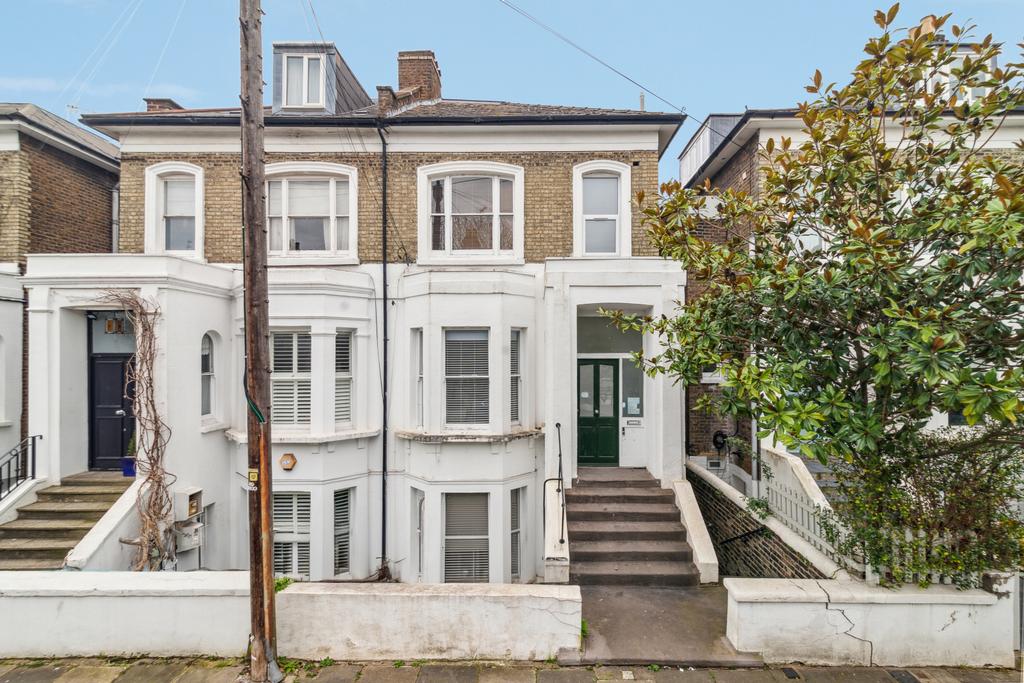 Percy Road, London 1 bed flat to rent - £1,850 pcm (£427 pw)