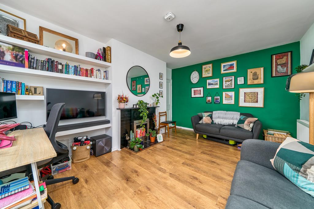 Este Road, Battersea SW11 2 bed flat - £2,200 pcm (£508 pw)