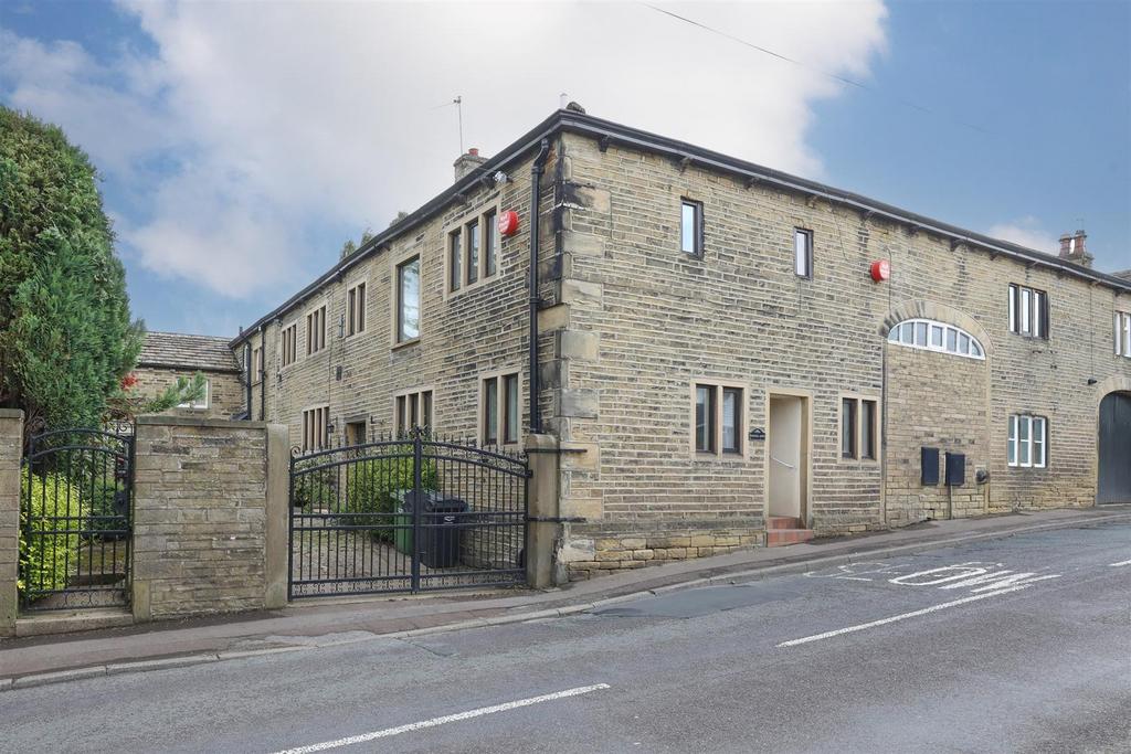 Toothill Lane, Brighouse HD6 4 bed barn conversion for sale - £550,000