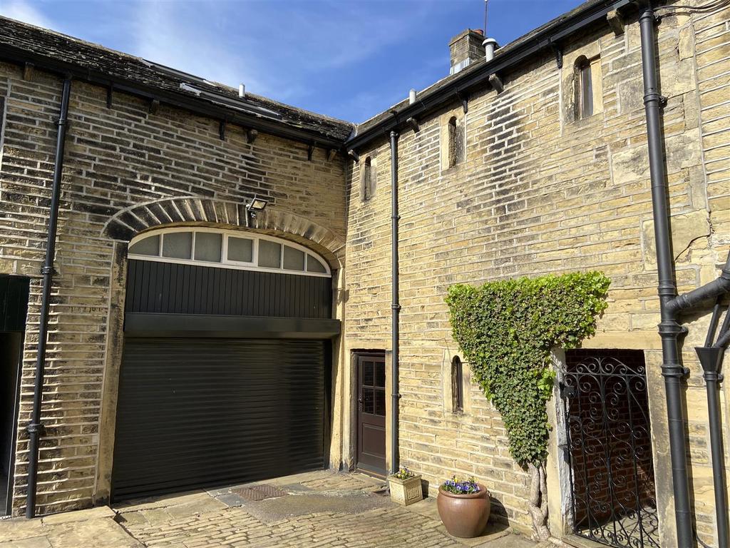 Toothill Lane, Brighouse HD6 4 bed house for sale - £550,000