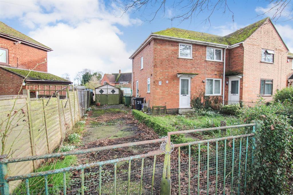 Rowlett Road, Corby NN17 3 bed end of terrace house - £185,000