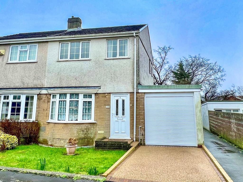 Georgian Way, Brackla, Bridgend... 3 bed semi-detached house - £210,000