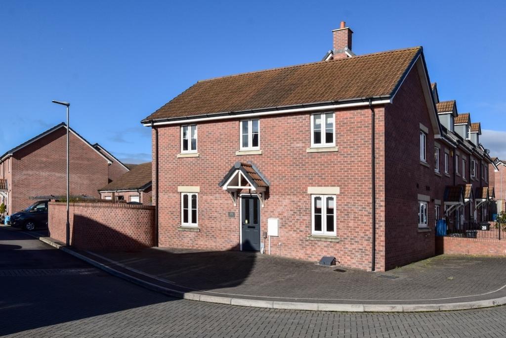 Shuter Grove Swindon Sn25 4 Bed Detached House For Sale £385 000