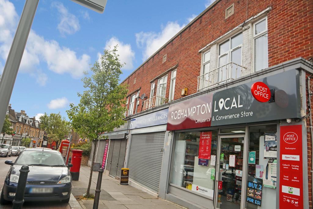 Roehampton High Street, SW15 4HL 1 bed flat - £1,300 pcm (£300 pw)