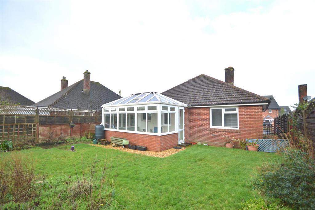 Halberry Lane, Newport 2 bed detached bungalow - £299,950