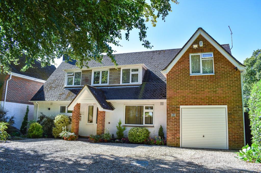 Hinton Wood Avenue, Highcliffe... 4 bed detached house for sale - £ ...