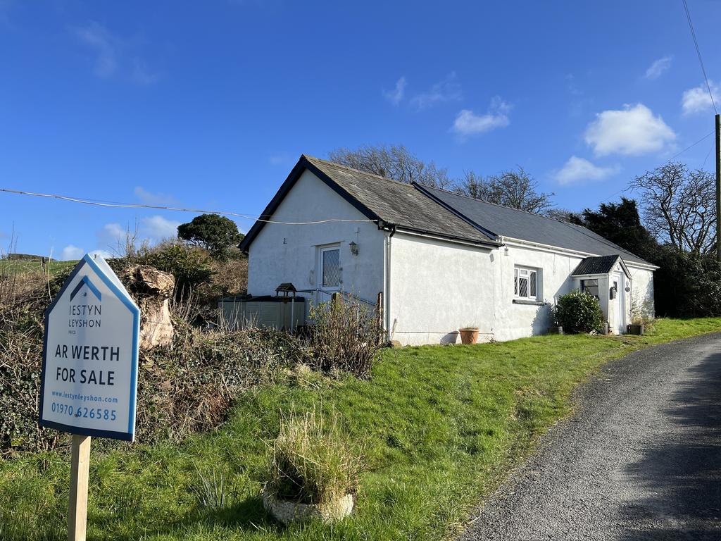 Llanilar, Aberystwyth SY23 1 bed cottage - £195,000