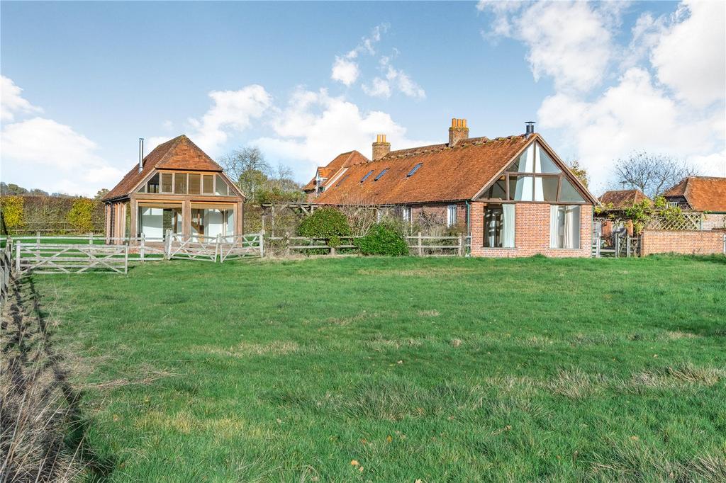 Wheatlands Lane, Crockham Heath... 5 bed detached house - £1,550,000
