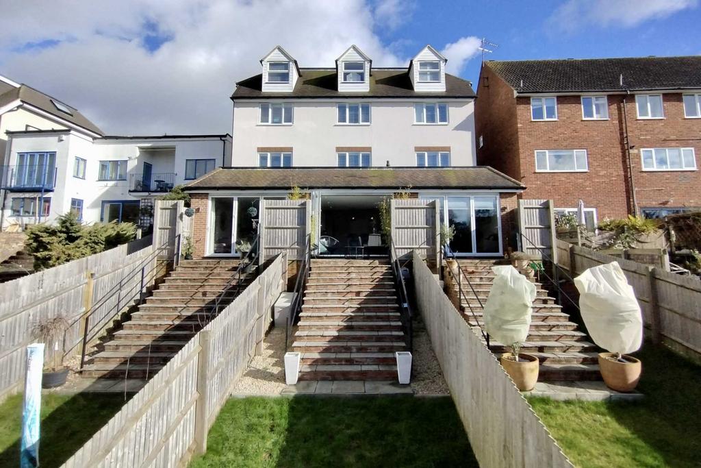 Sunnyhill Road, Boxmoor 3 bed house for sale - £565,000