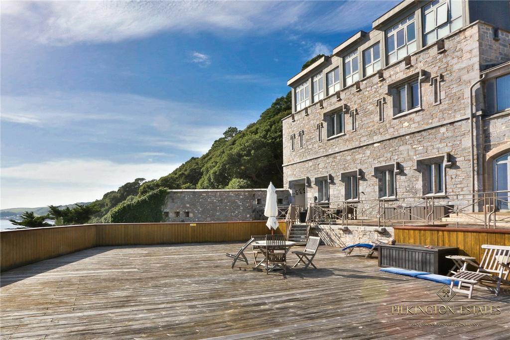 Maker, Cornwall PL10 2 bed duplex - £300,000