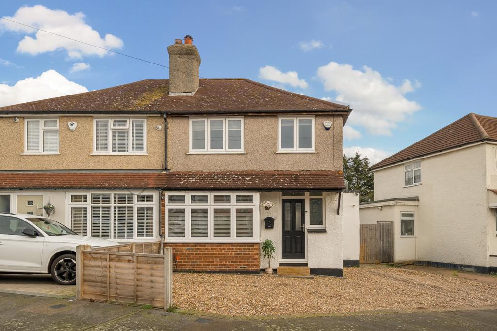 Olron Crescent, Bexleyheath 3 bed semi-detached house - £425,000