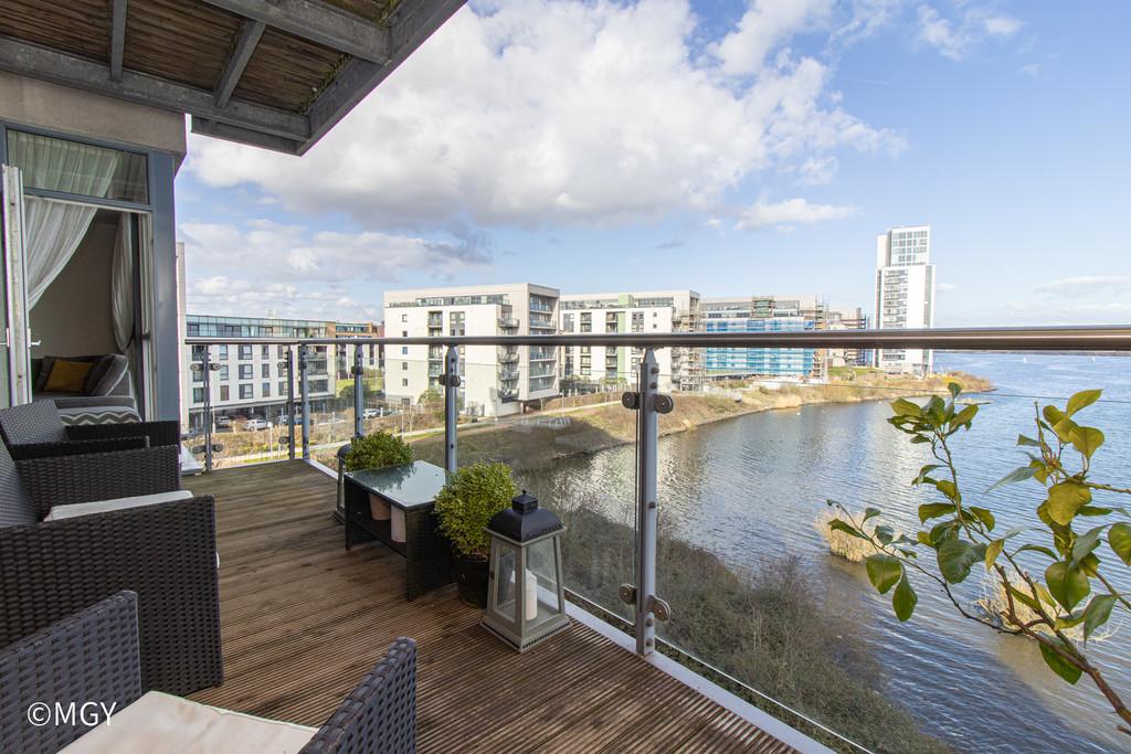 Watermark, Cardiff Bay 2 bed apartment - £1,400 pcm (£323 pw)