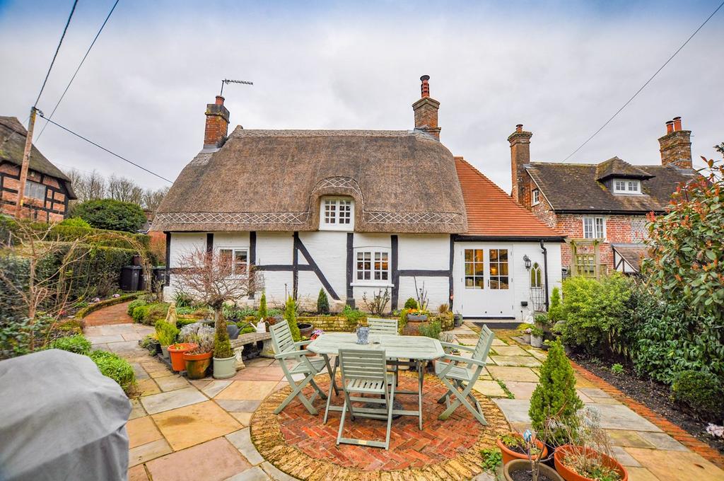 Witchampton, Wimborne, BH21 2 bed cottage for sale - £675,000
