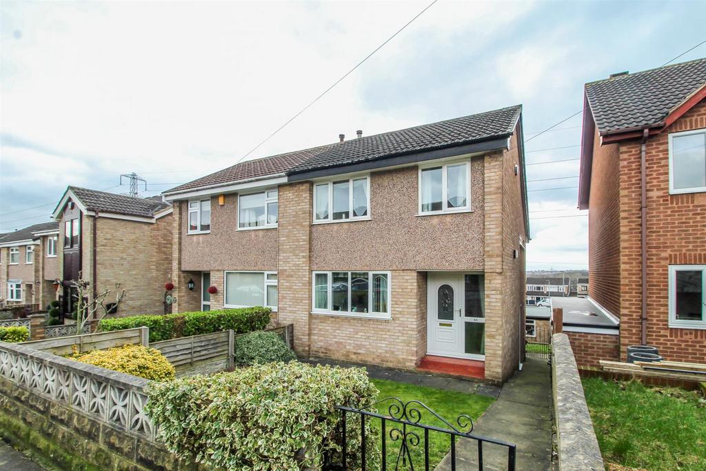 Gainsborough Way, Wakefield WF3 3 bed semi-detached house - £215,950