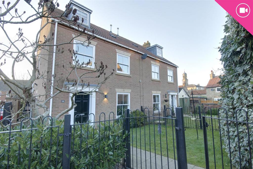 Trinity Fold, South Cave 4 bed semi-detached house - £300,000