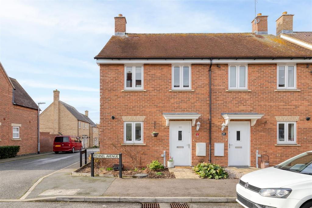 Fennel Avenue, Stotfold, SG5 4LJ 2 bed semi-detached house for sale - £ ...