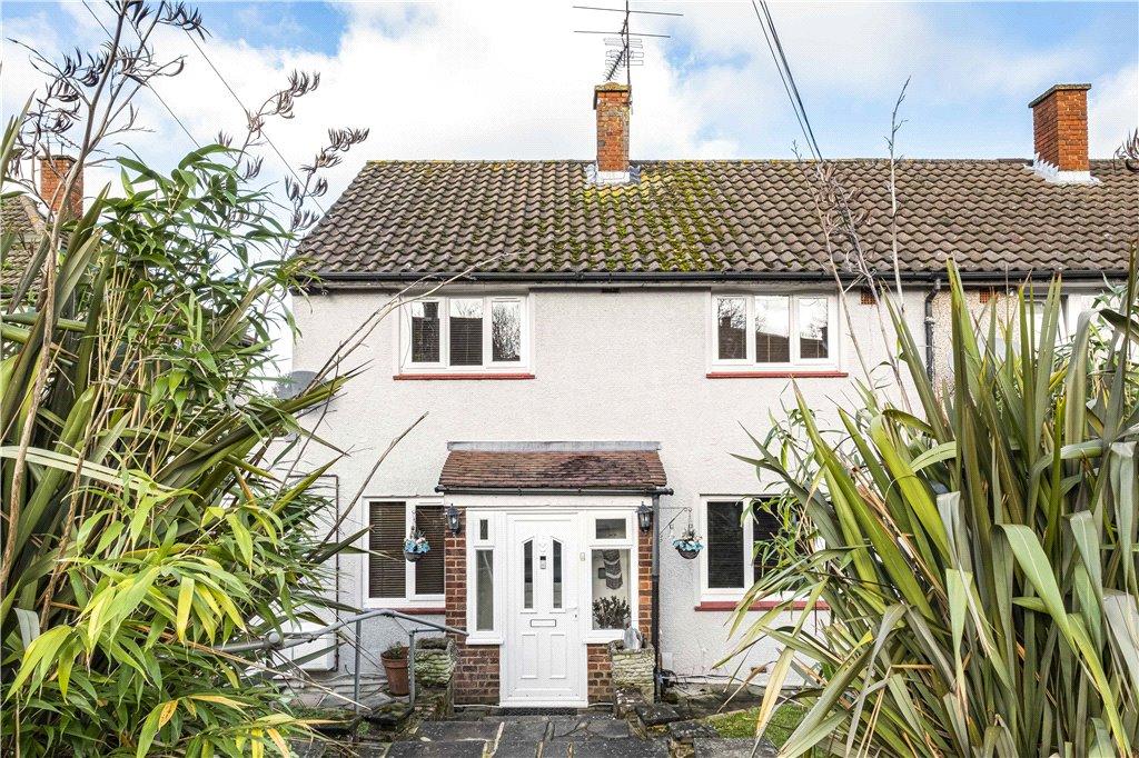 Headley Drive, New Addington... 4 bed end of terrace house - £475,000