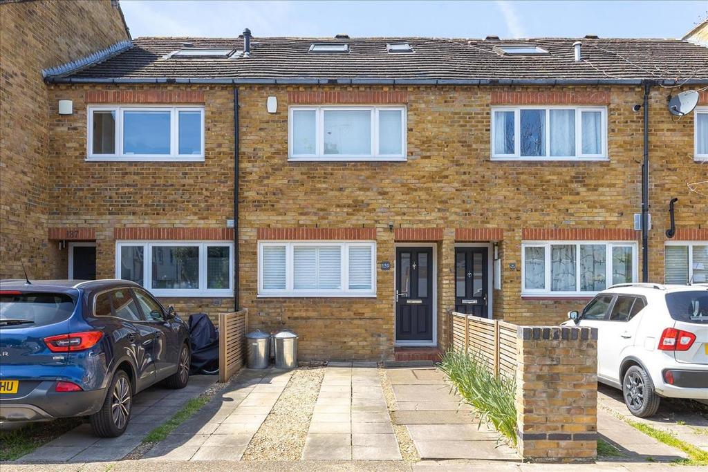 Stevenage Road, Fulham, London, SW6 3 bed house for sale - £975,000