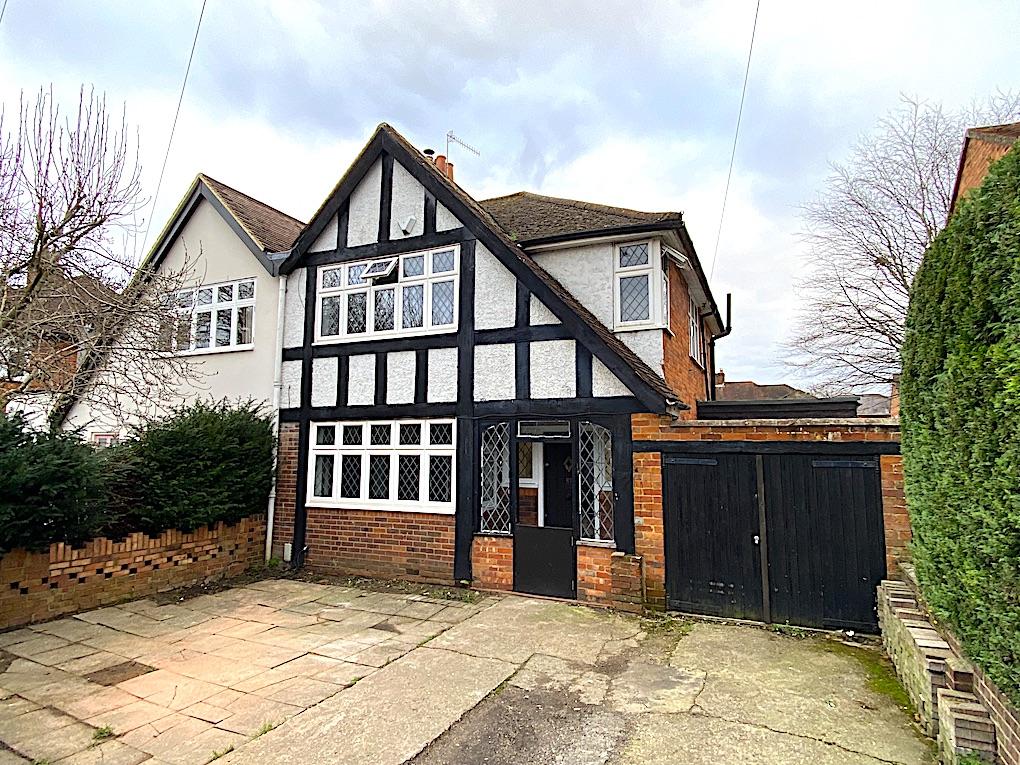 Reading Road, Henley-on-Thames RG9 3 bed semi-detached house - £720,000