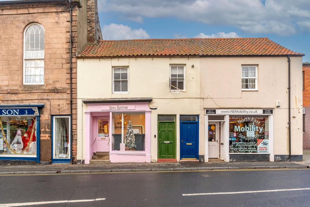 Walkergate, Berwick-upon-Tweed, Northumberland 2 bed apartment for sale ...