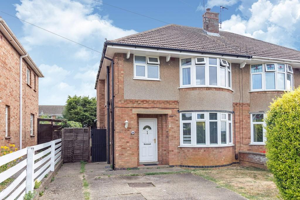 Lea Way, Wellingborough NN8 3 bed semi-detached house for sale - £270,000
