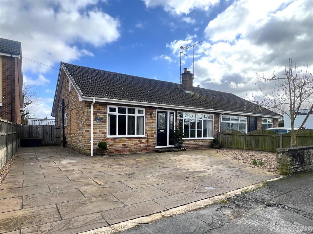 Higham Way, Brough 3 bed bungalow - £300,000