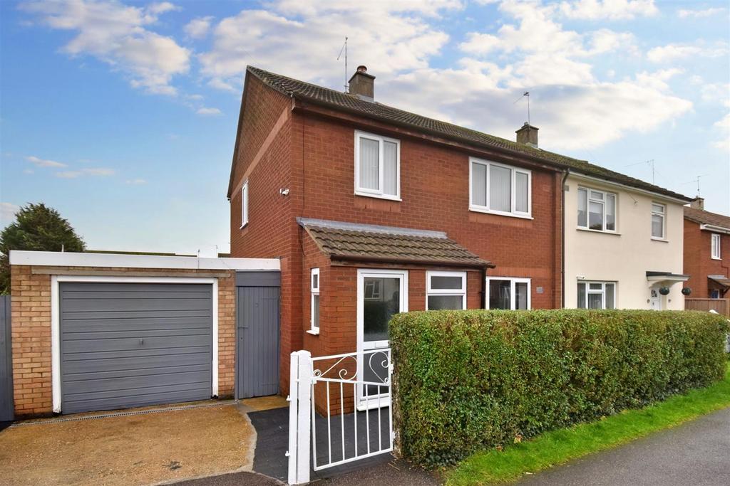 Willow Brook Road Corby Nn17 3 Bed Semi Detached House For Sale £230 000