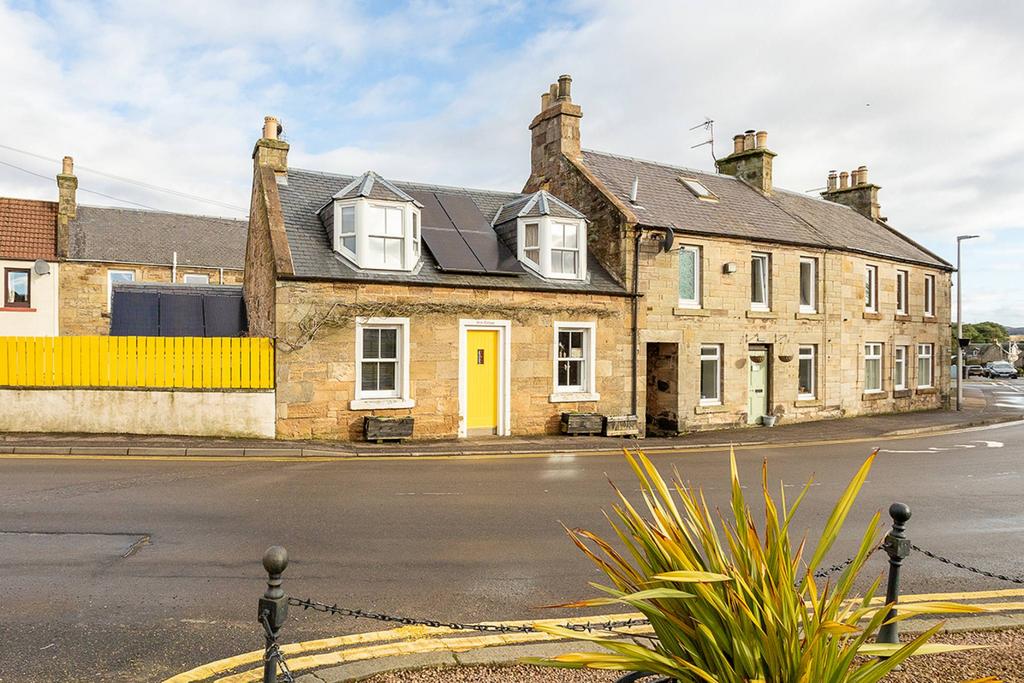 Rose Cottage High Street, Cupar... 3 bed end of terrace house - £190,000