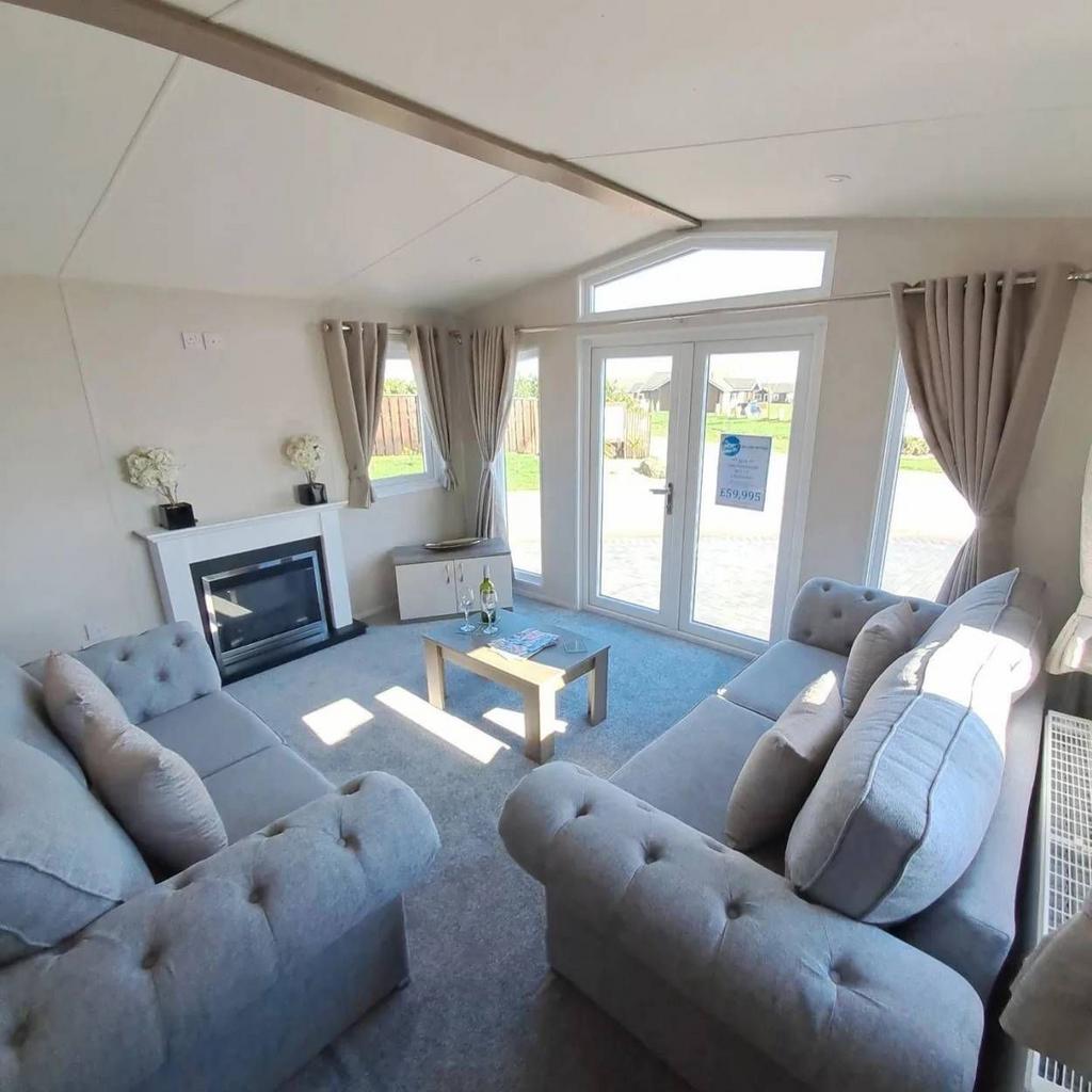 Hornsea East Yorkshire 2 bed static caravan - £59,995