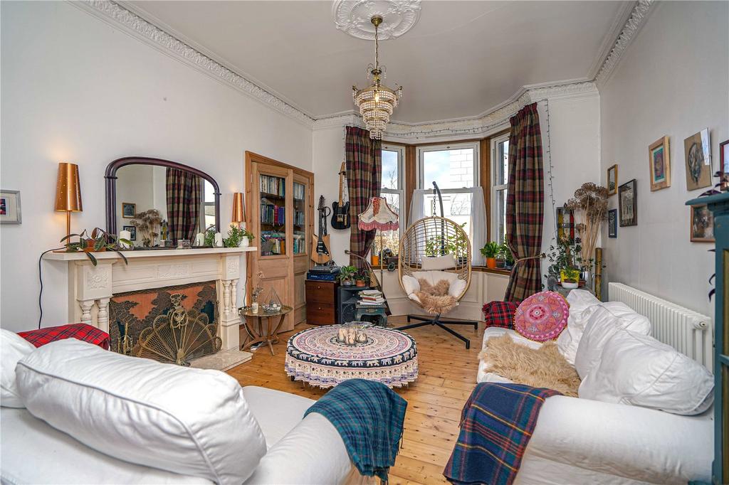 45 St. Kenneth Drive, Govan, Glasgow... 3 bed terraced house - £220,000