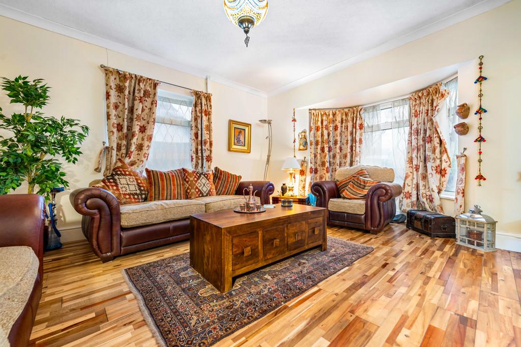 Heol Y Deri, Rhiwbina, Cardiff 5 bed detached bungalow for sale - £650,000