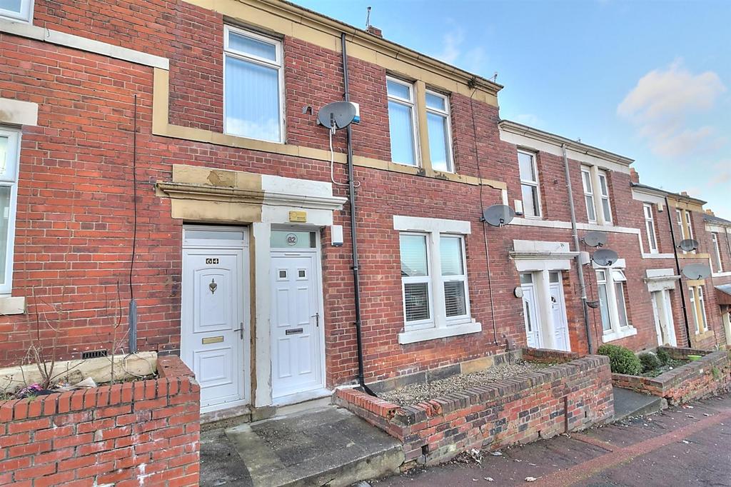 King Edward Street, Gateshead NE8 2 bed flat - £595 pcm (£137 pw)