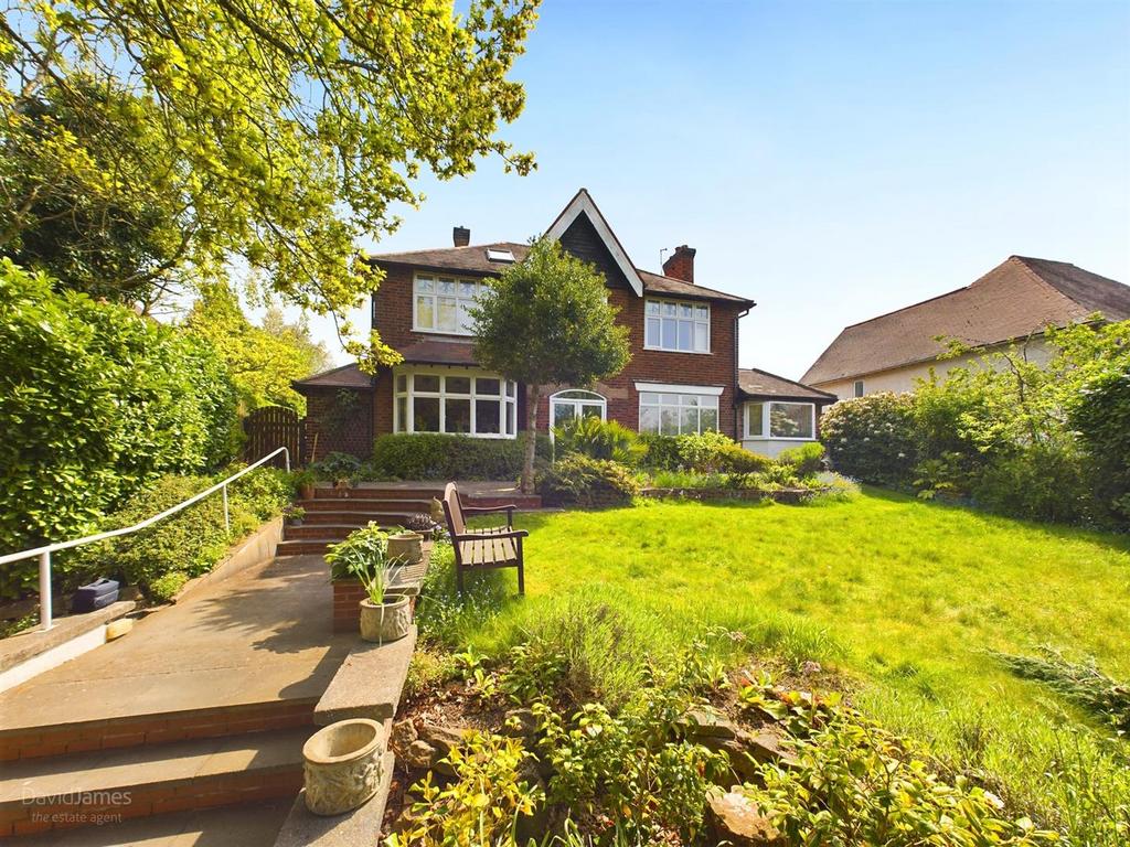 Mansfield Road, Nottingham NG5 5 bed detached house - £575,000
