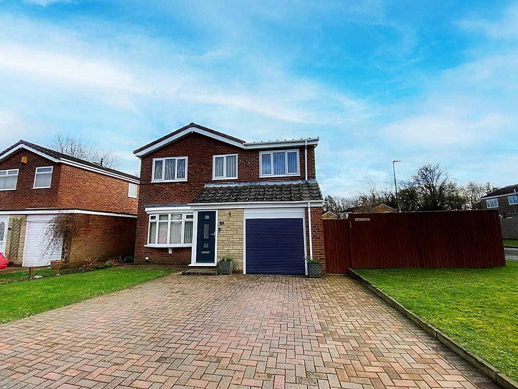 Acomb Avenue, Hadrian Park, Wallsend 5 bed detached house - £285,000