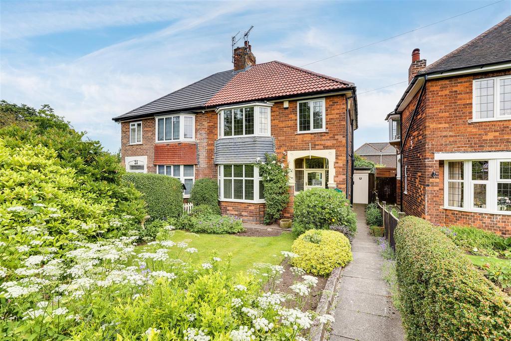 Wood Lane, Hucknall NG15 3 bed semi-detached house - £210,000