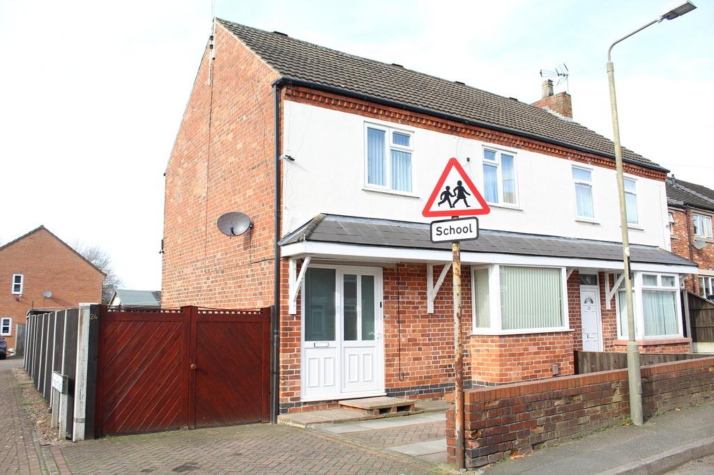 Alexander Terrace, Pinxton... 3 bed semi-detached house - £149,950
