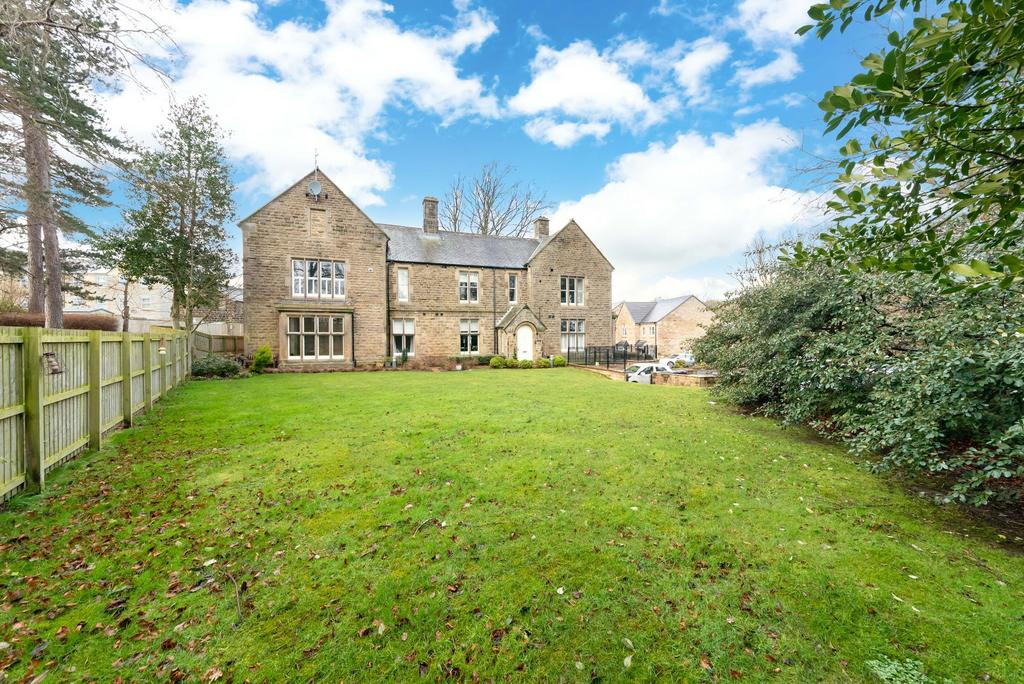 Weir Field House, Netherfield, Penistone 2 bed apartment for sale - £ ...