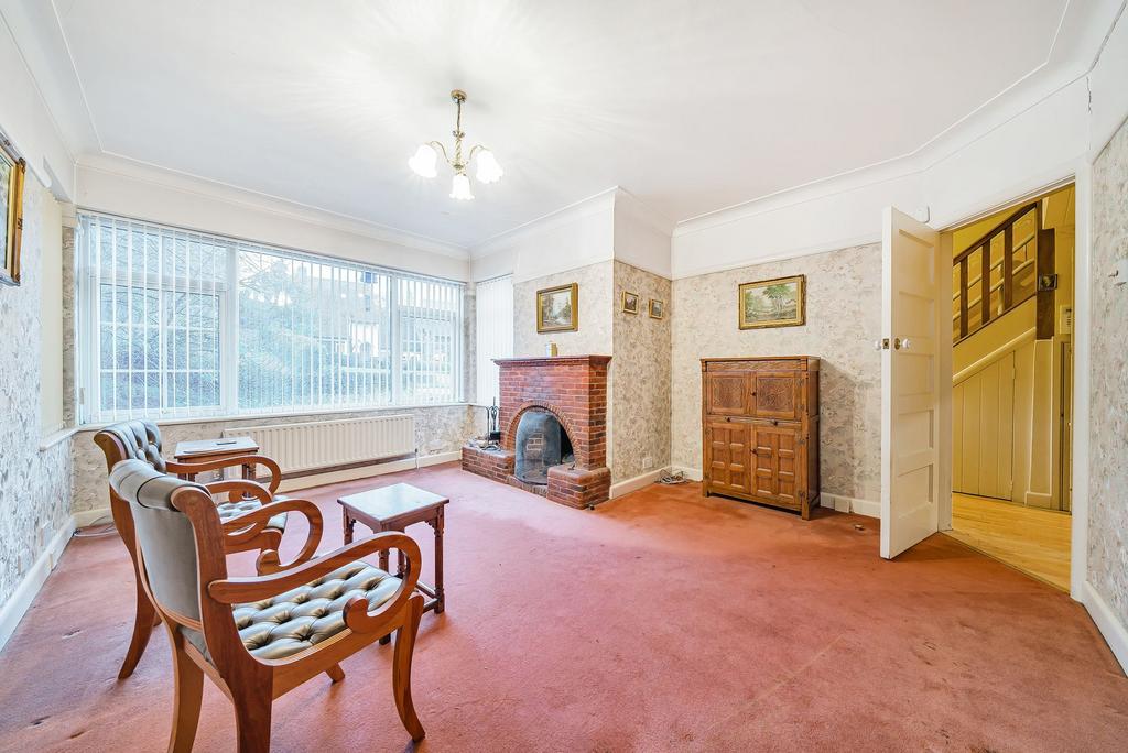 The Netherlands, Coulsdon CR5 3 bed detached house - £550,000