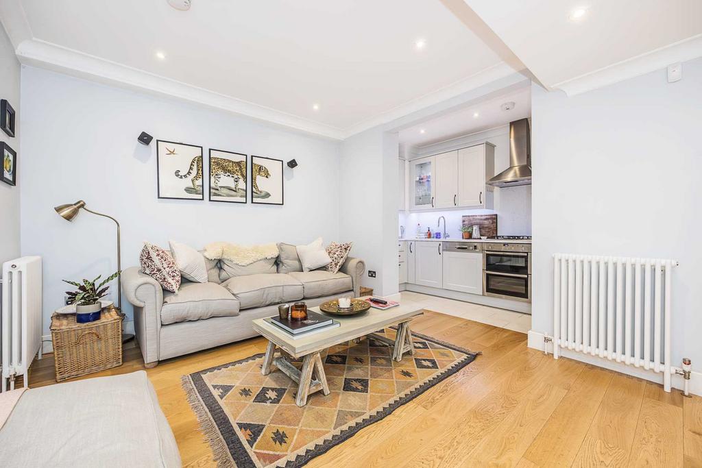 Charlwood Street, London, SW1V 2 bed flat - £750,000
