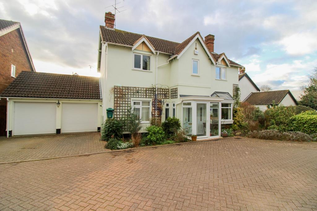 Carisbrooke Park, Leicester 4 bed detached house - £550,000