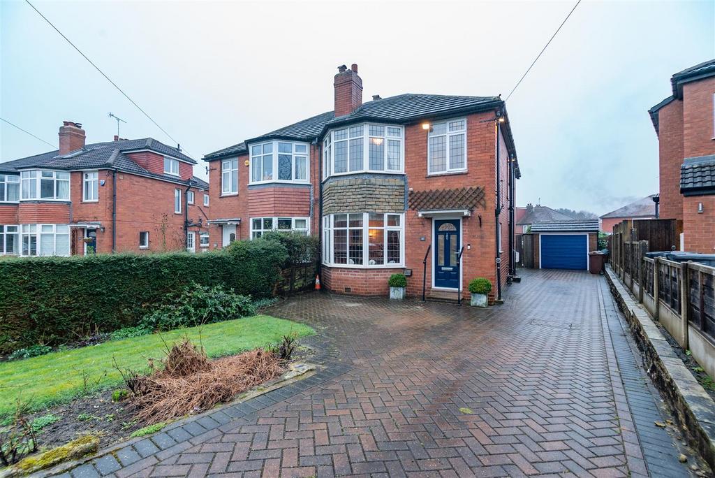 Far Moss, Leeds 3 bed semi-detached house - £450,000